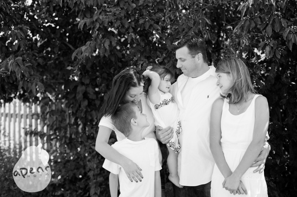 Beckerle Family at Home | Kansas City Family Photography – aPear ...